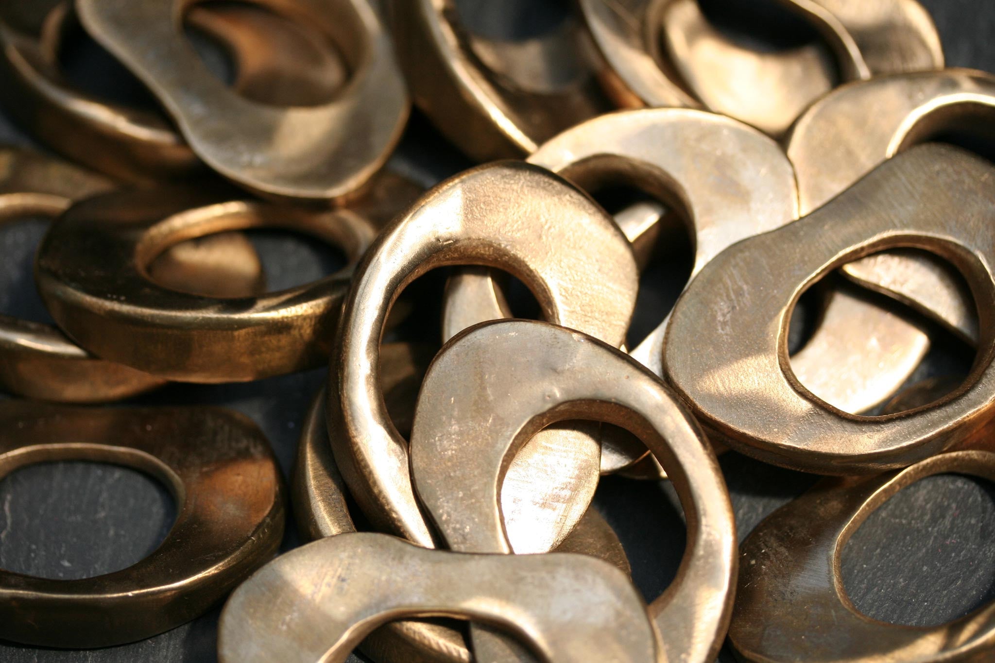 Strata Napkin Rings, Bronze - set of 4 – Jill Platner